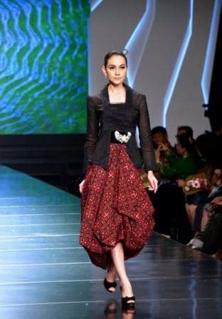 Kebaya Etnik Modern, Referensi Model Busana yang Kekinian 2026